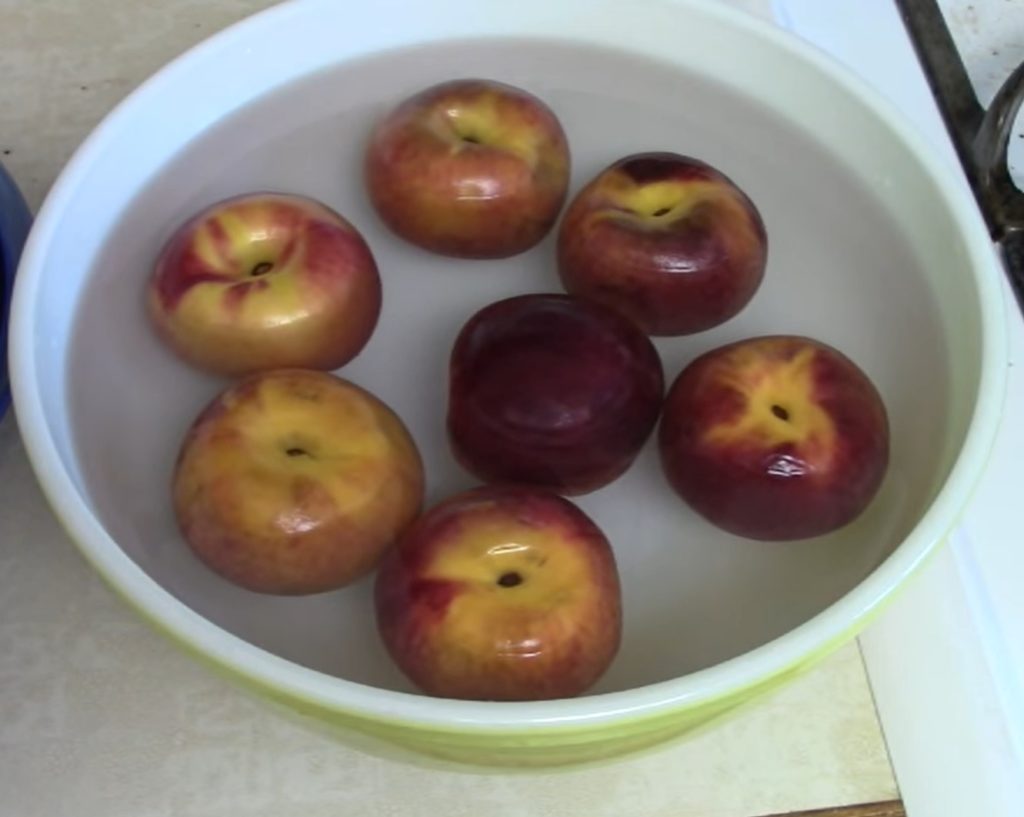 How to Dry Peaches At Home? (My Secret Methods)
